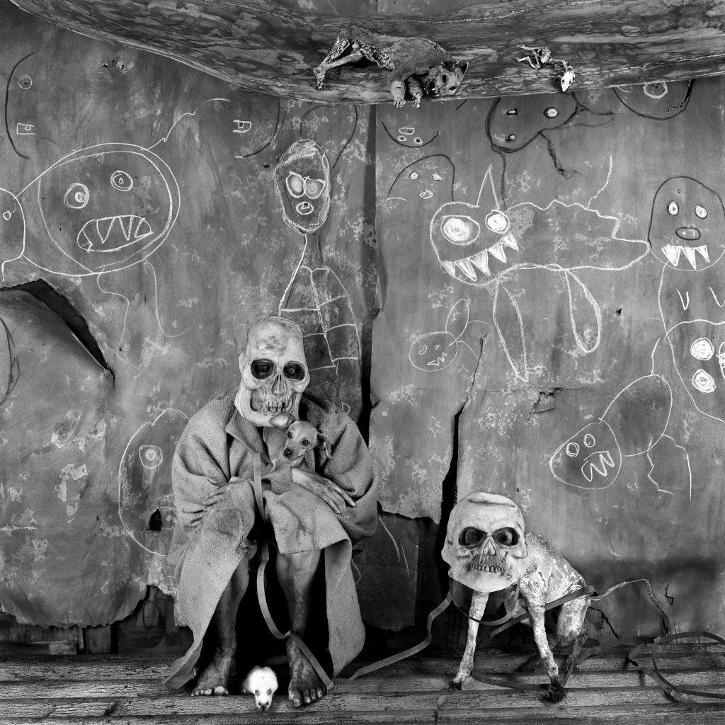 Roger Ballen apresenta ratos humanóides assustadores em exposição ...